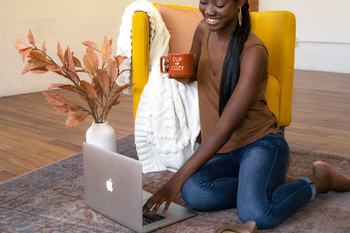 Which Website Builder Should I Use for My Online Business? - E. Houston Studio